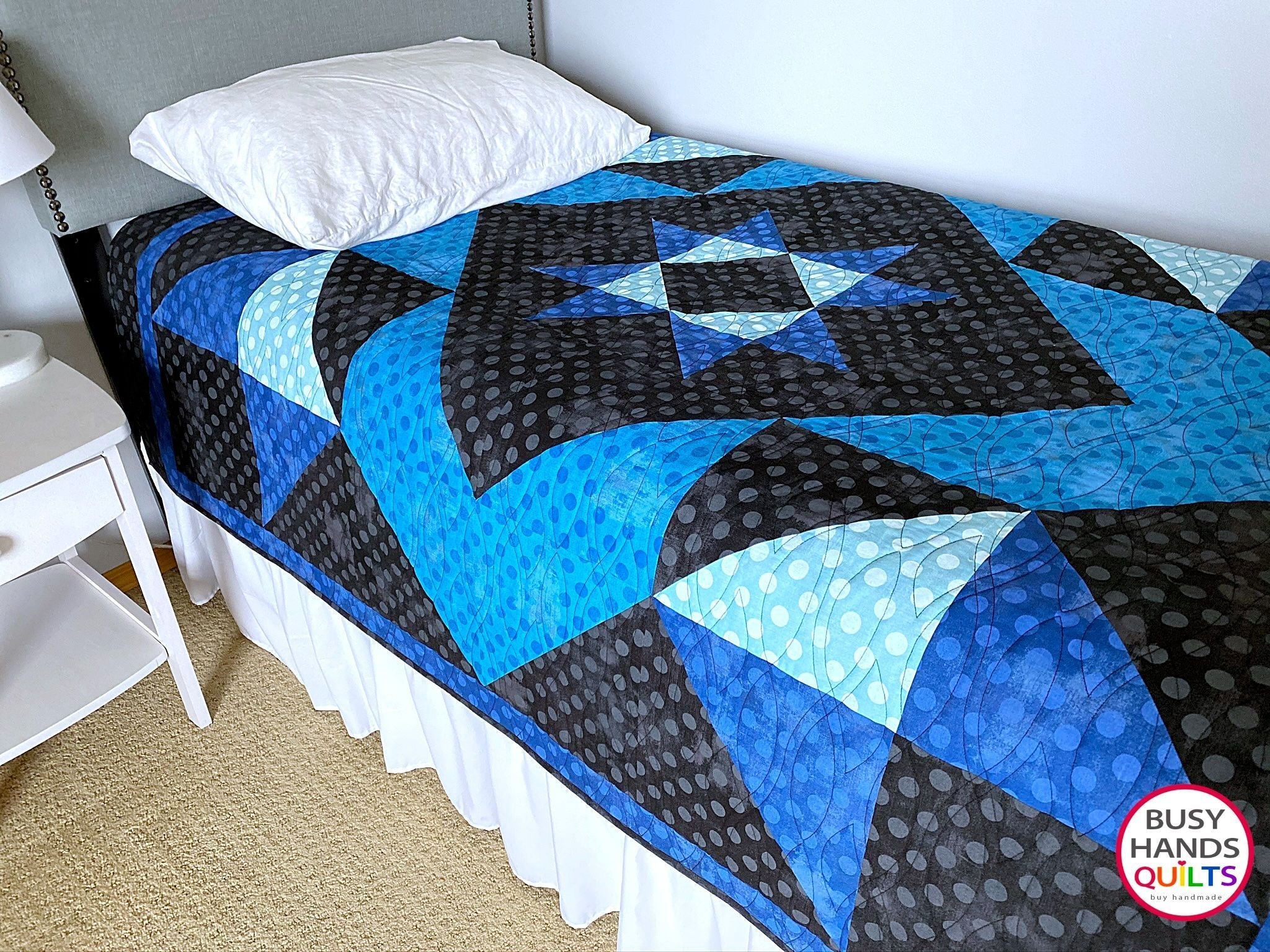 Giant Star Quilt Pattern by Busy Hands Quilts